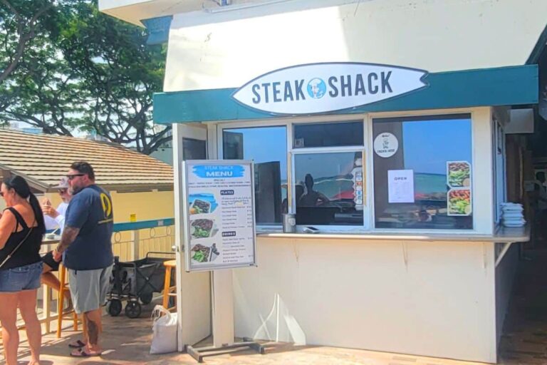 The Best Cheap Eats On Oahu | saltyluxetravel.com